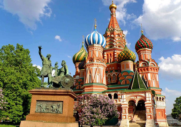 Памятники архитектуры России. Фото, названия, список